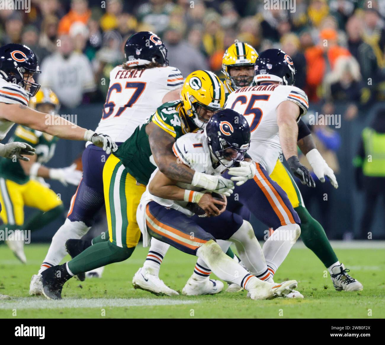 Green Bay Packers defensive end Karl Brooks (94) sacks Chicago Bears ...