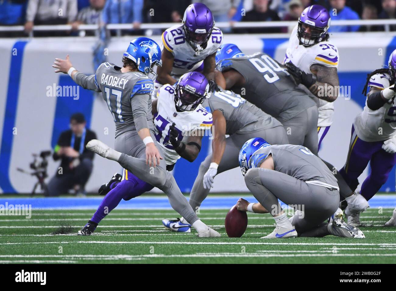 DETROIT, MI - JANUARY 07: Detroit Lions placekicker (17) Michael ...