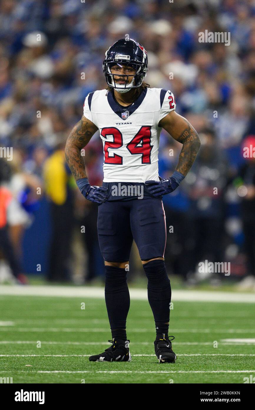 Houston Texans cornerback Derek Stingley Jr. (24) looks to the sidelines during an NFL football ...
