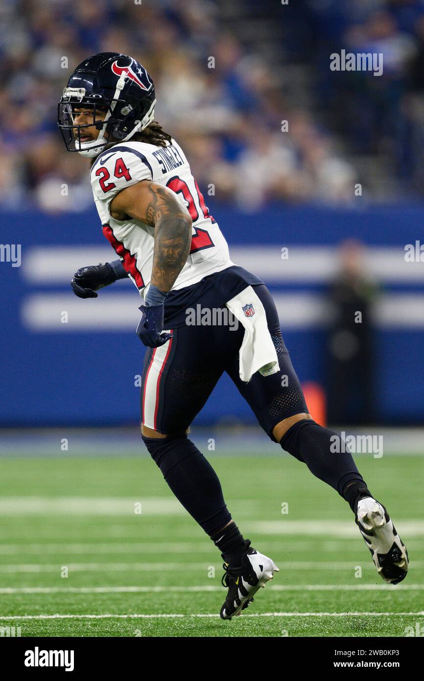 Houston Texans cornerback Derek Stingley Jr. (24) drops back into ...