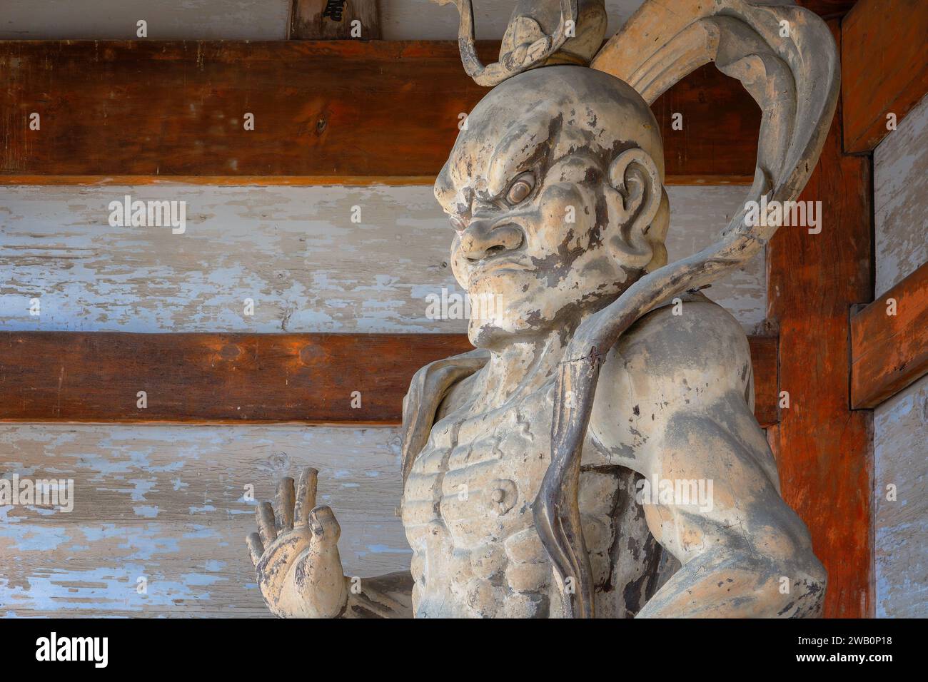 Nio guardians buddhist temples hi-res stock photography and images - Alamy