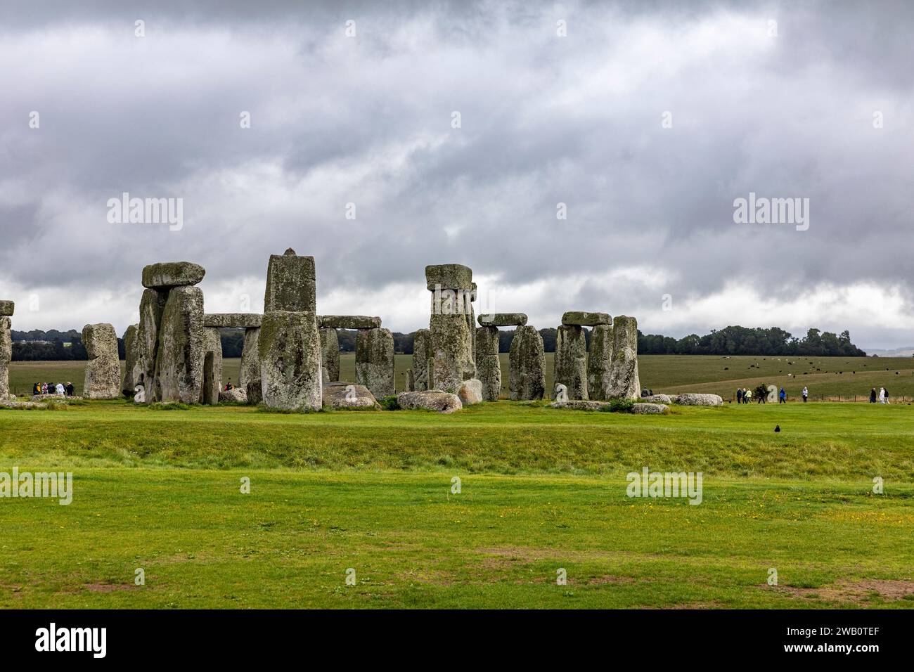 Stonehenge prehistoric standing stones on Salisbury plain in Wiltshire ...
