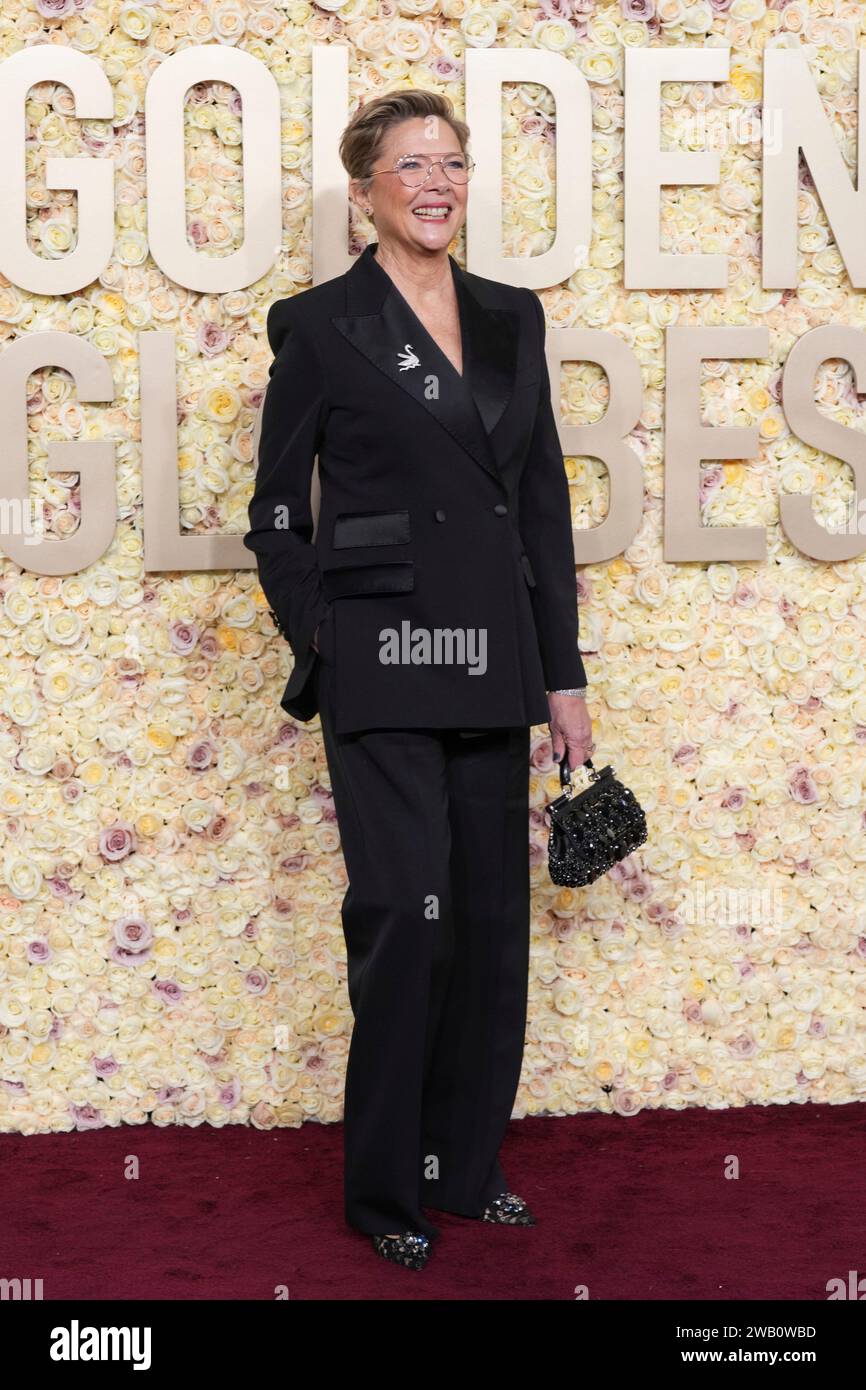 Annette Bening arrives at the 81st Golden Globe Awards on Sunday, Jan ...
