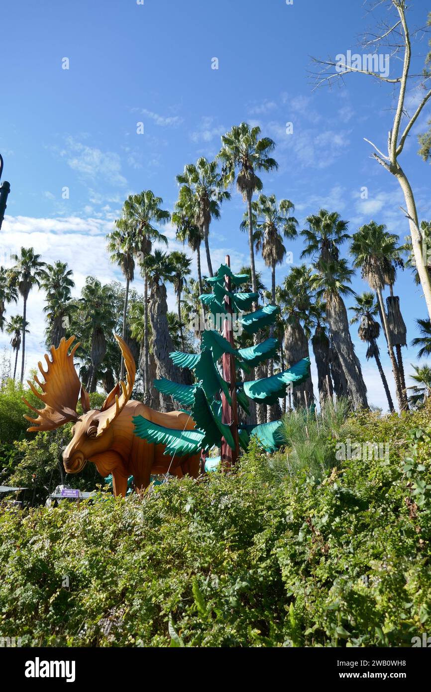 Los Angeles, California, USA 2nd January 2024 Zoo Lights moose and Palm ...
