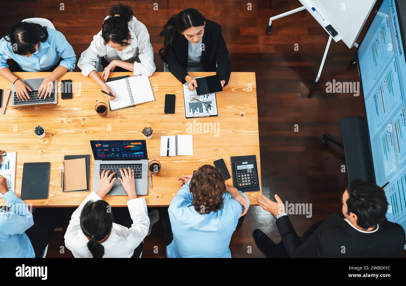 Panoramic top view project manager planning schedule for business task ...