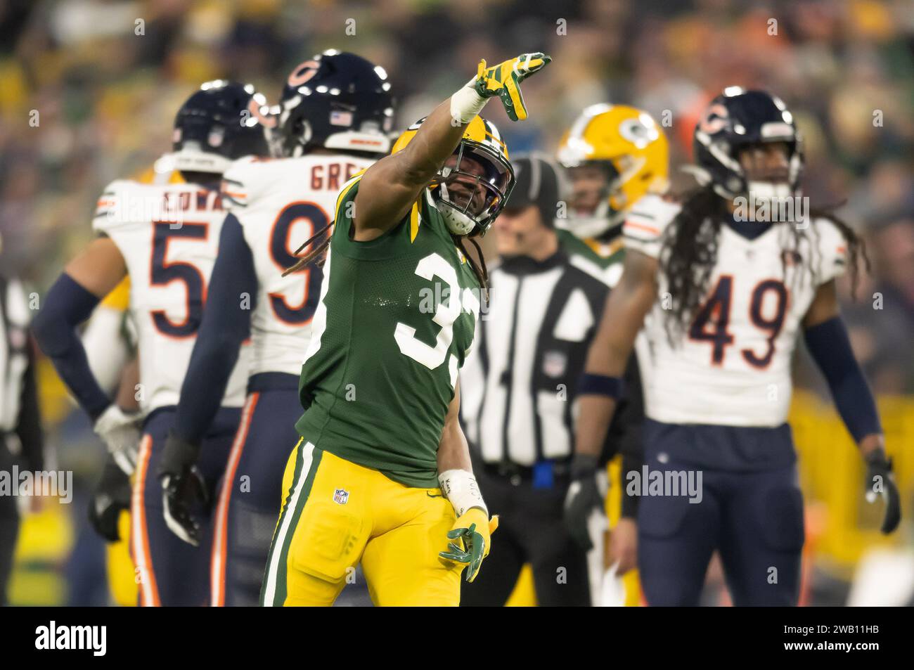 Green Bay, WI, USA. 7th Jan, 2024. Green Bay Packers running back Aaron ...