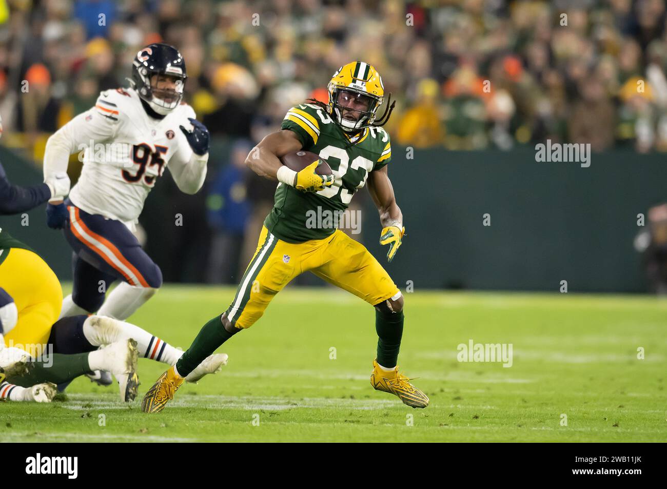 Green Bay, WI, USA. 7th Jan, 2024. Chicago Bears defensive end DeMarcus ...