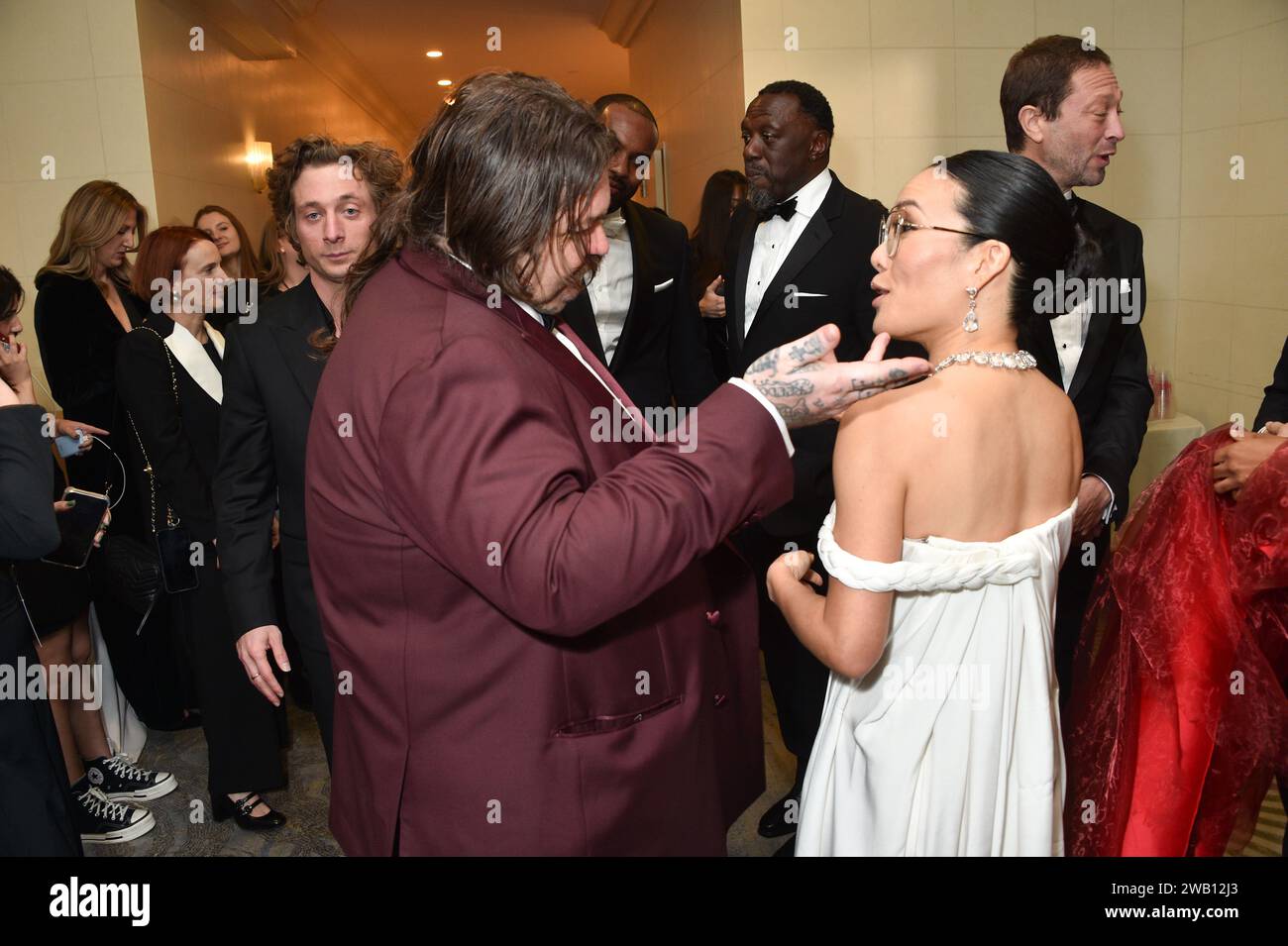 Beverly Hills, United States. 07th Jan, 2024. Jeremy Allen White ...