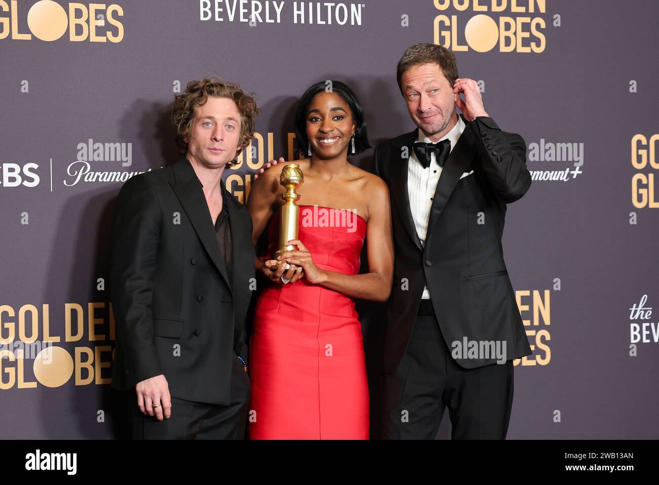 Beverly Hills, United States. 07th Jan, 2024. Jeremy Allen White, Ayo ...