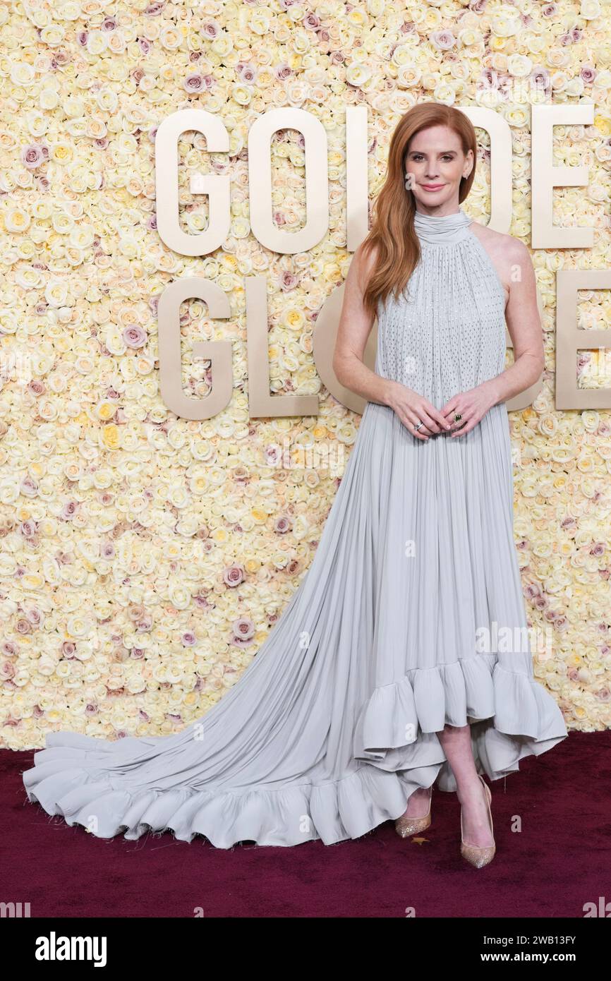 Sarah Rafferty arrives at the 81st Golden Globe Awards on Sunday, Jan ...