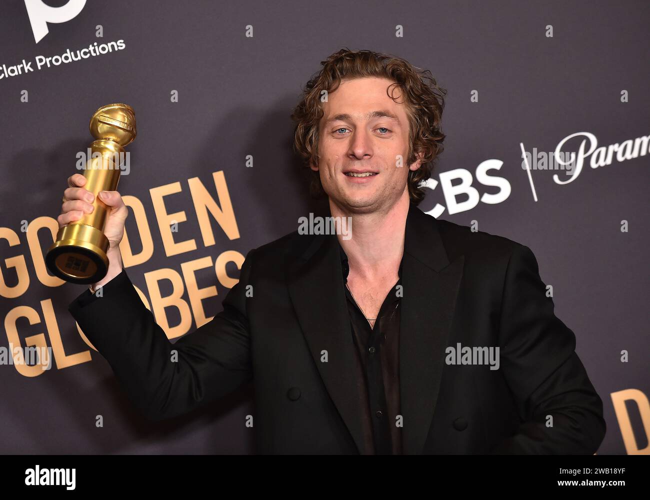 Beverly Hills, USA. 07th Jan, 2024. Jeremy Allen White in the pressroom ...