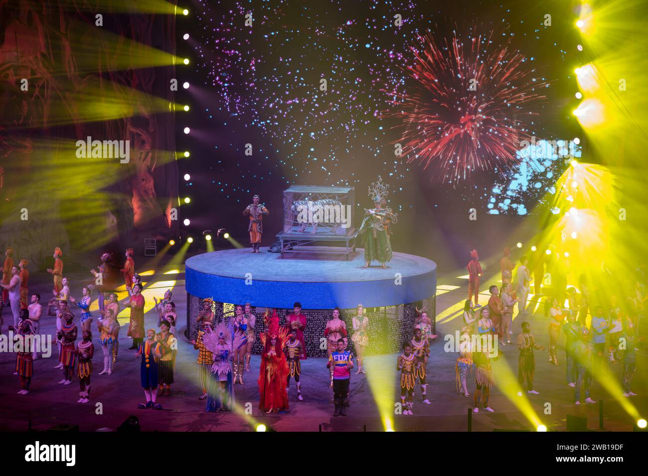 Chimelong International Circus, the world's biggest circus arena ...