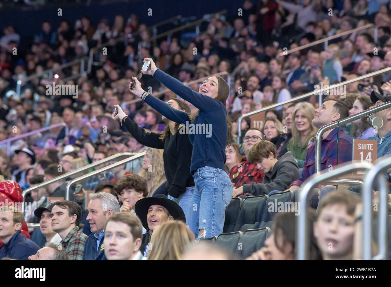 Ron sing hi-res stock photography and images - Alamy