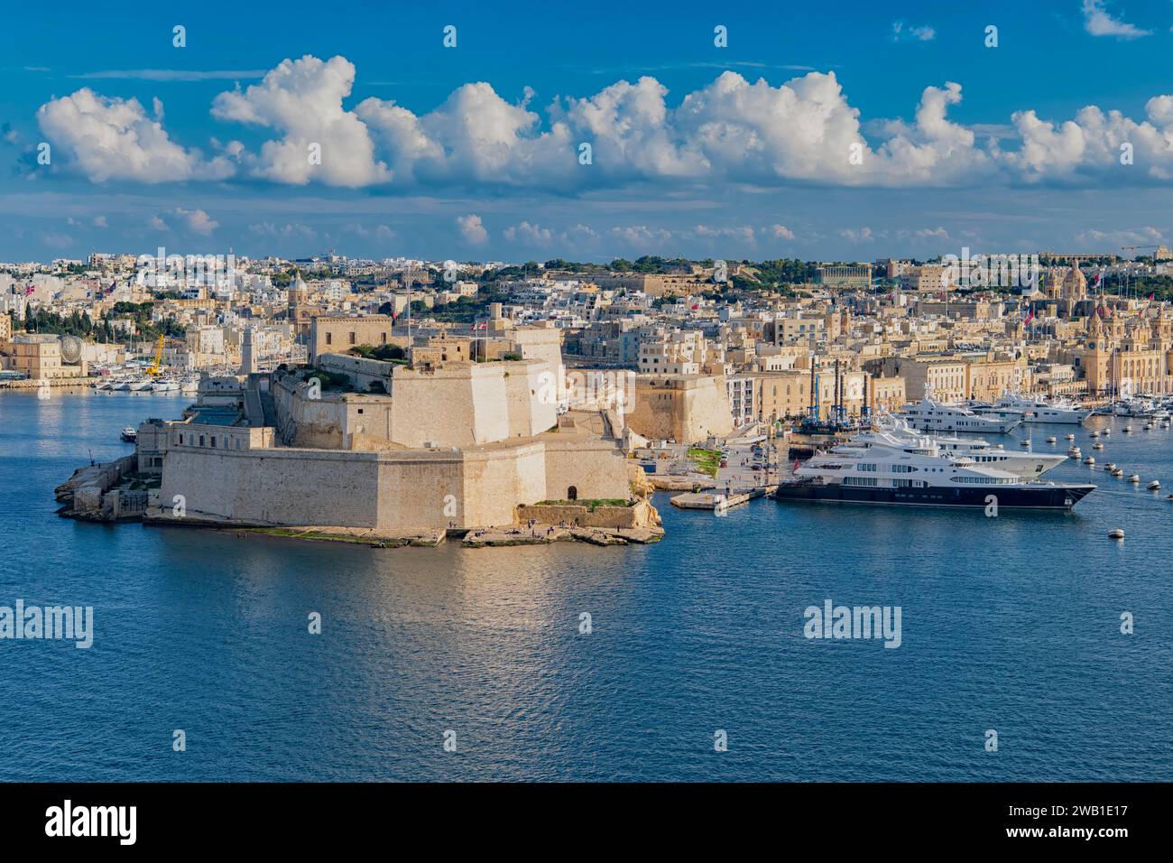 Hms st angelo hi-res stock photography and images - Alamy