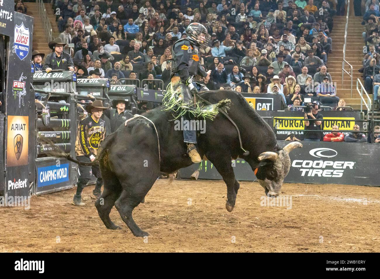 NEW YORK, NEW YORK - JANUARY 06: Austin Richardson rides Bangarang ...