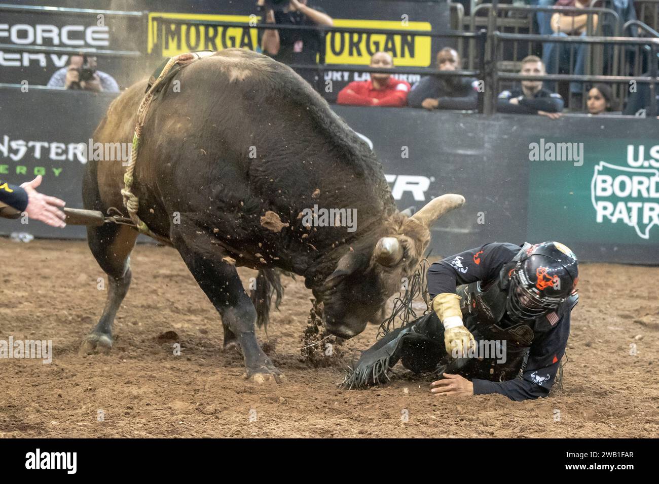 NEW YORK, NEW YORK - JANUARY 06: Andrew Alvidrez rides Pneu-Dart's ...