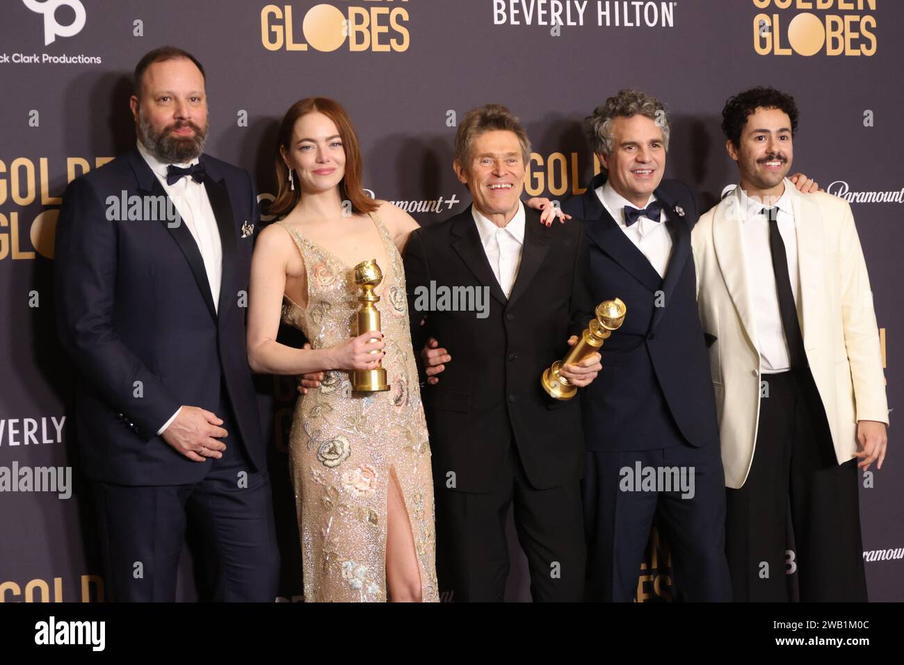 Beverly Hills, USA. 07th Jan, 2024. (L-R) Yorgos Lanthimos, Emma Stone, Willem Dafoe, Mark ...