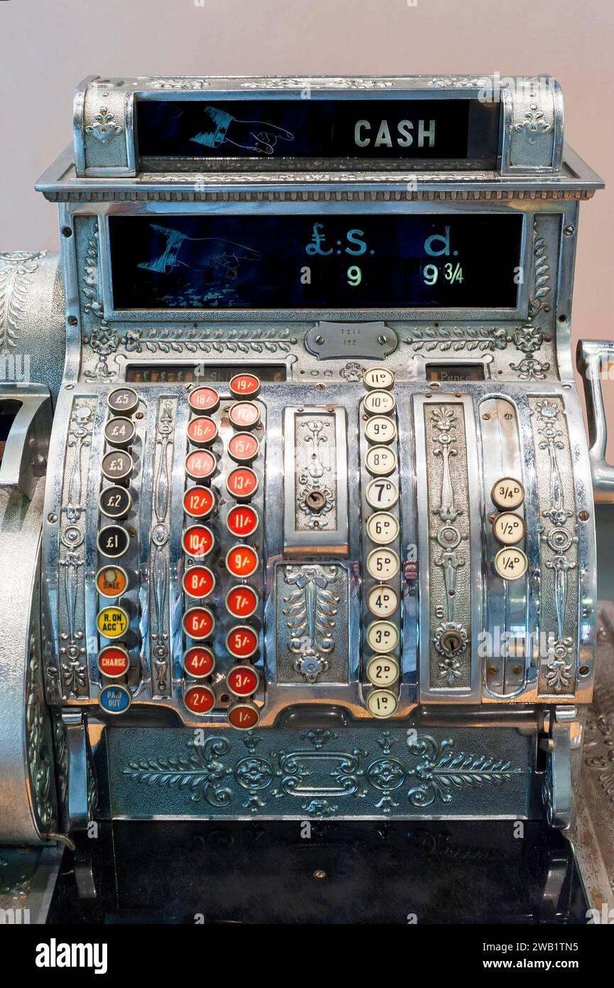 Cash register shop hi-res stock photography and images - Alamy