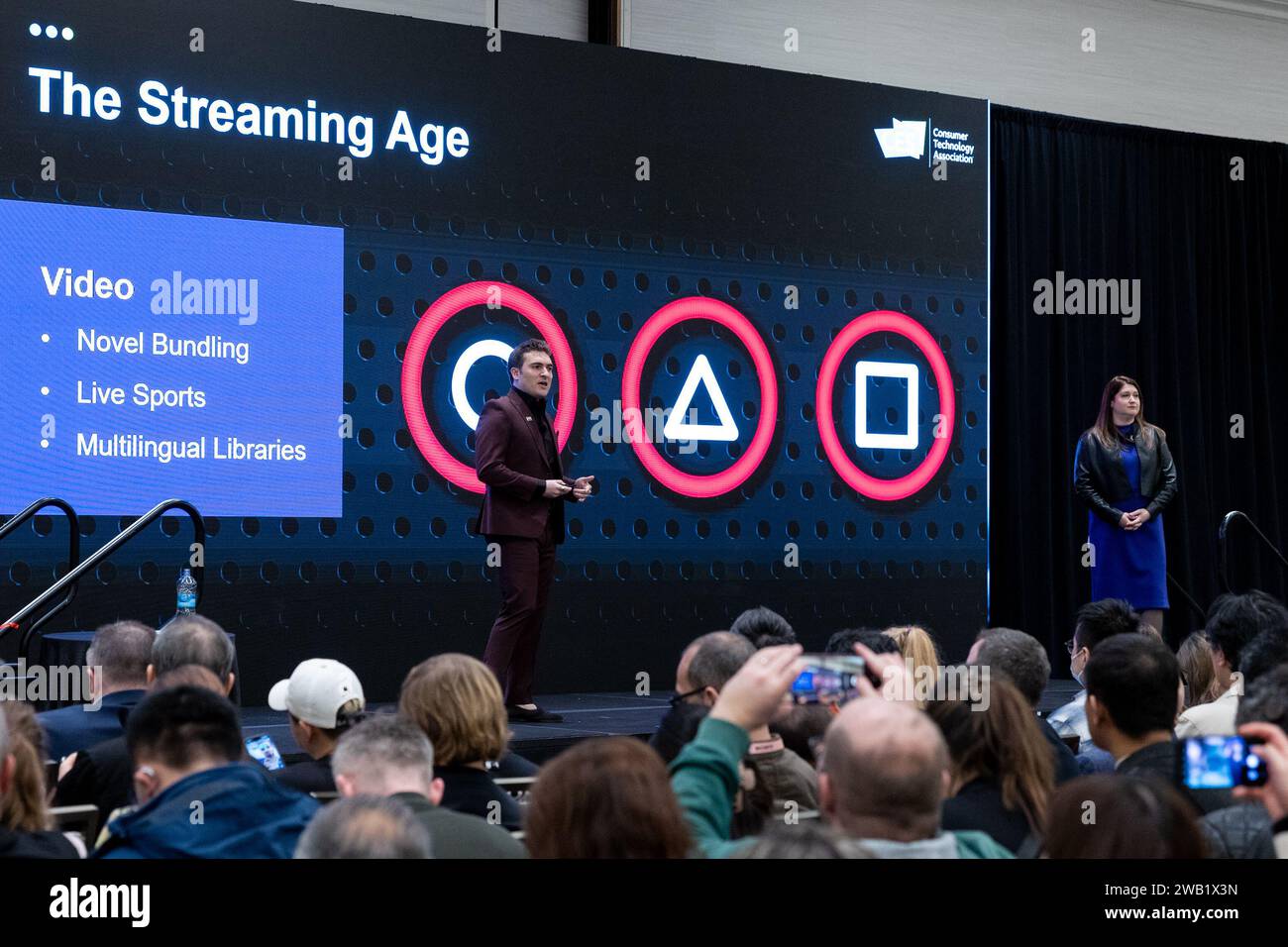 Las Vegas, USA. 07th Jan, 2024. Brian Comiskey (L) and Jessica Booth ...