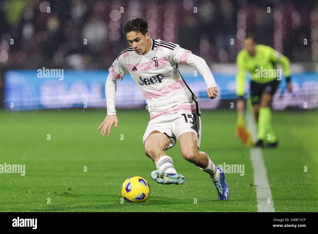 Juventus' Turkish forward Kenan Yıldız controls the ball during the ...