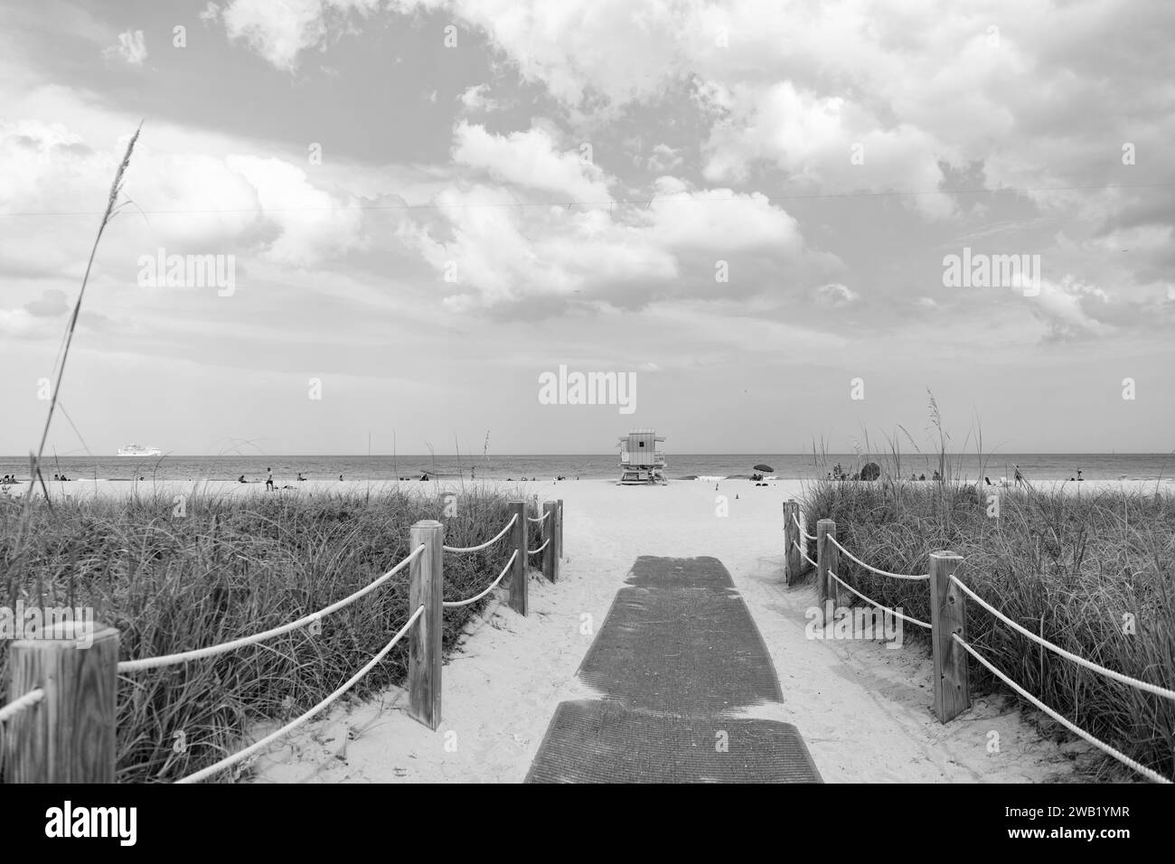 Pathway beach miami beach Black and White Stock Photos & Images - Alamy