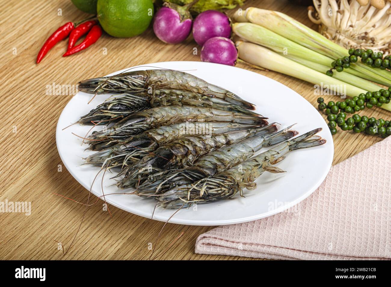 Fresh raw uncooked big tiger prawn Stock Photo - Alamy