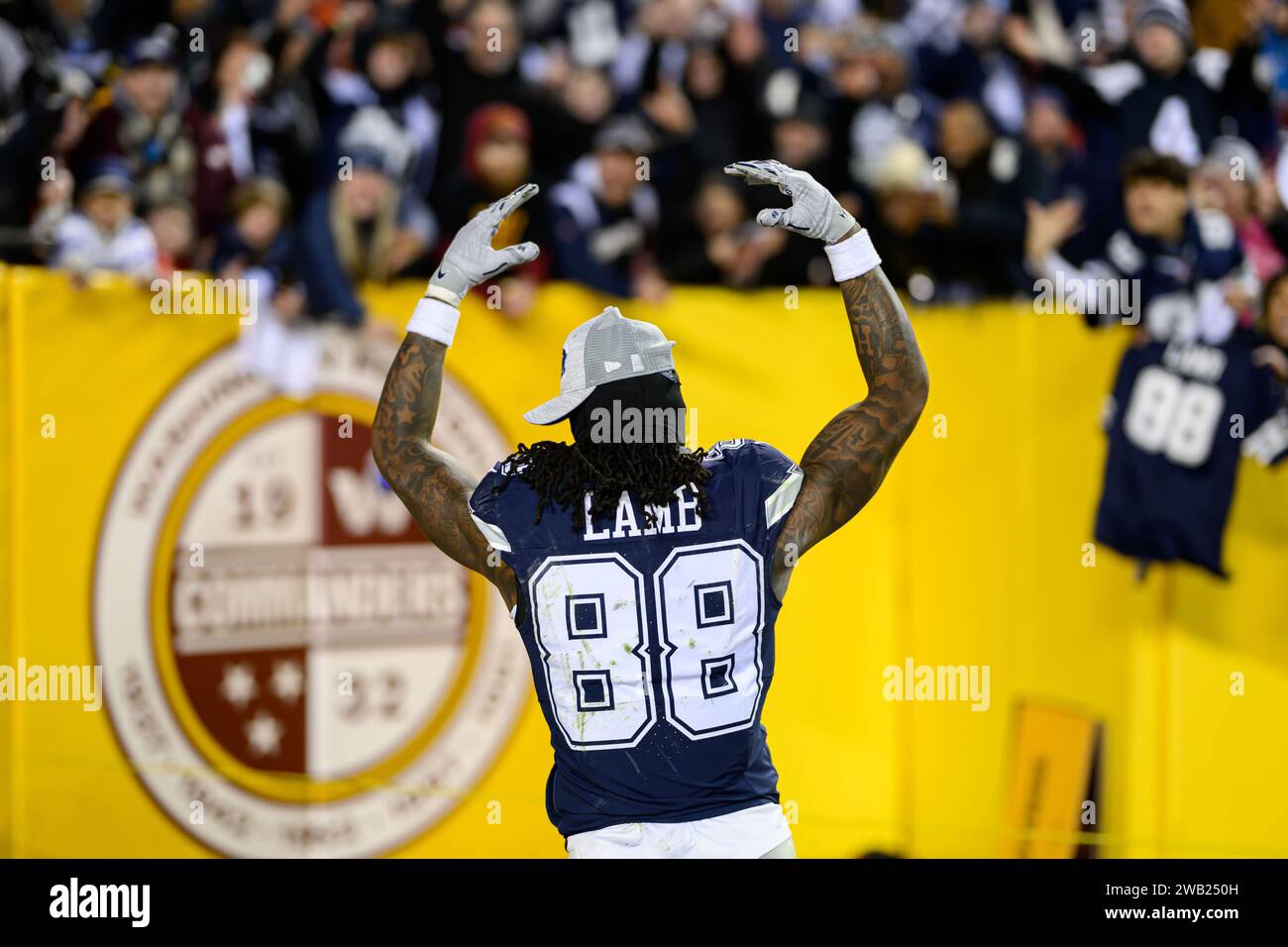 Cowboys commanders hi-res stock photography and images - Alamy