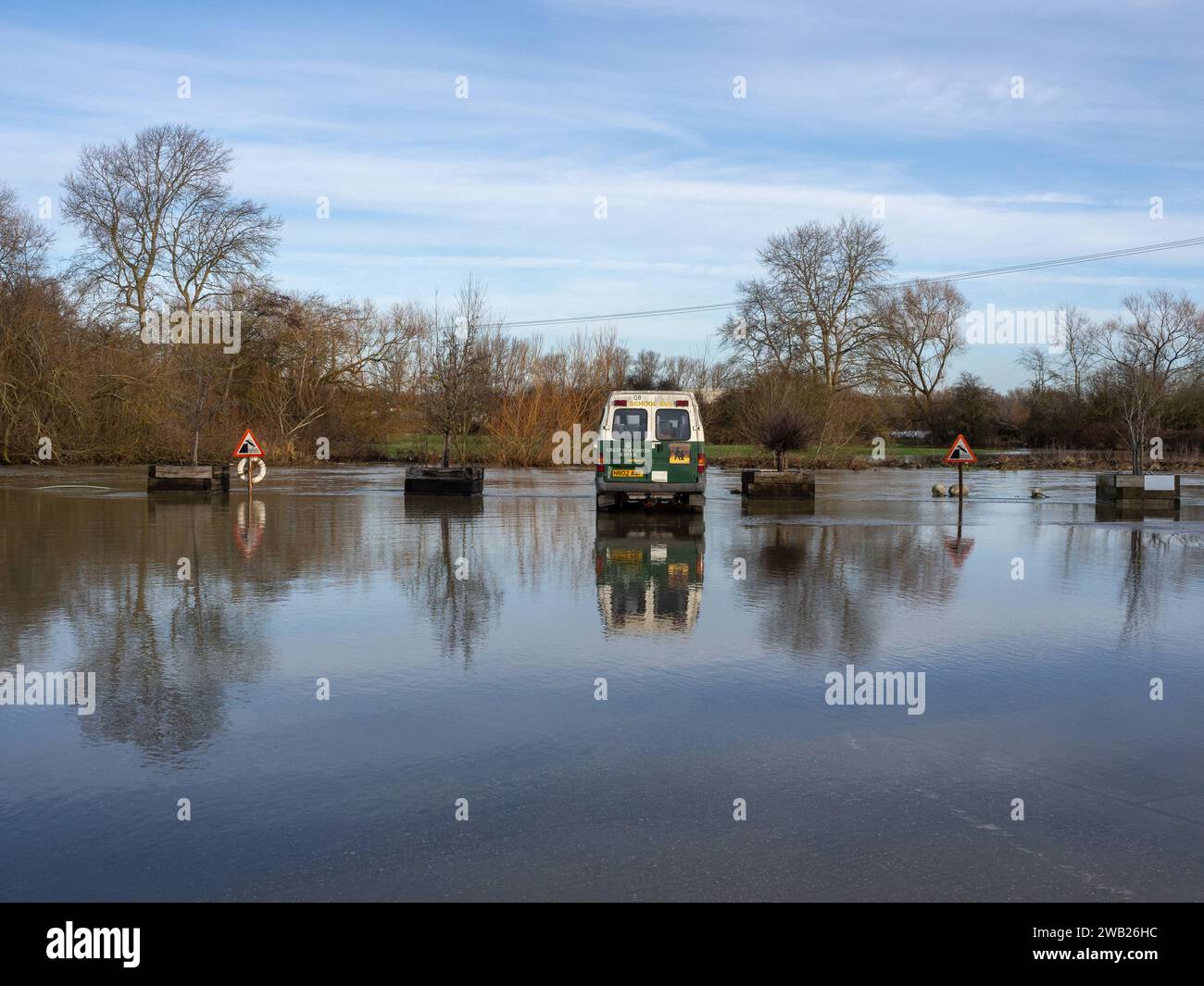 Flooding in Billing, Northampton, as the River Nene bursts its banks ...