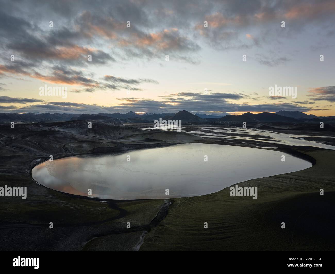 Calm tranquil landscape hi-res stock photography and images - Alamy