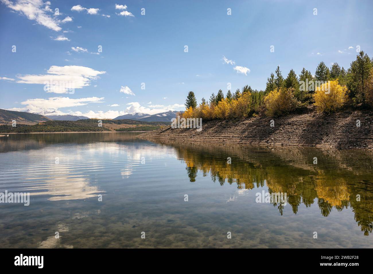Reservoir fall hi-res stock photography and images - Alamy