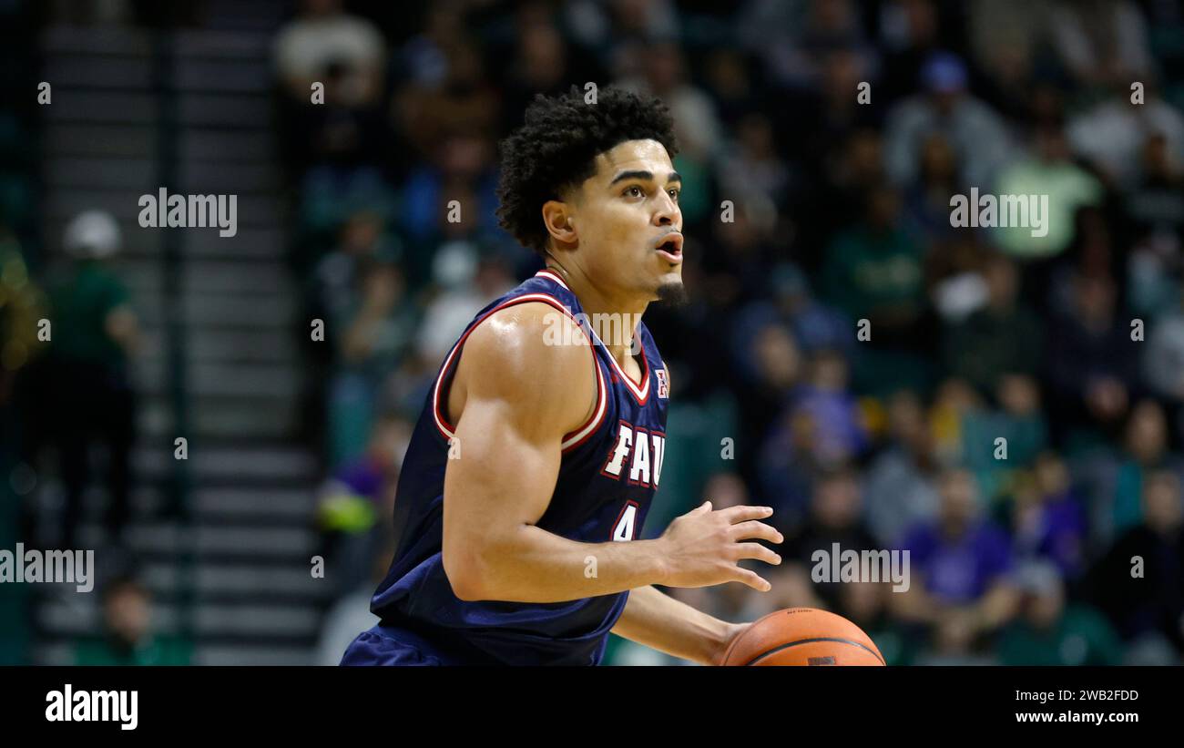 Florida Atlantic guard Bryan Greenlee brings the ball up court against ...