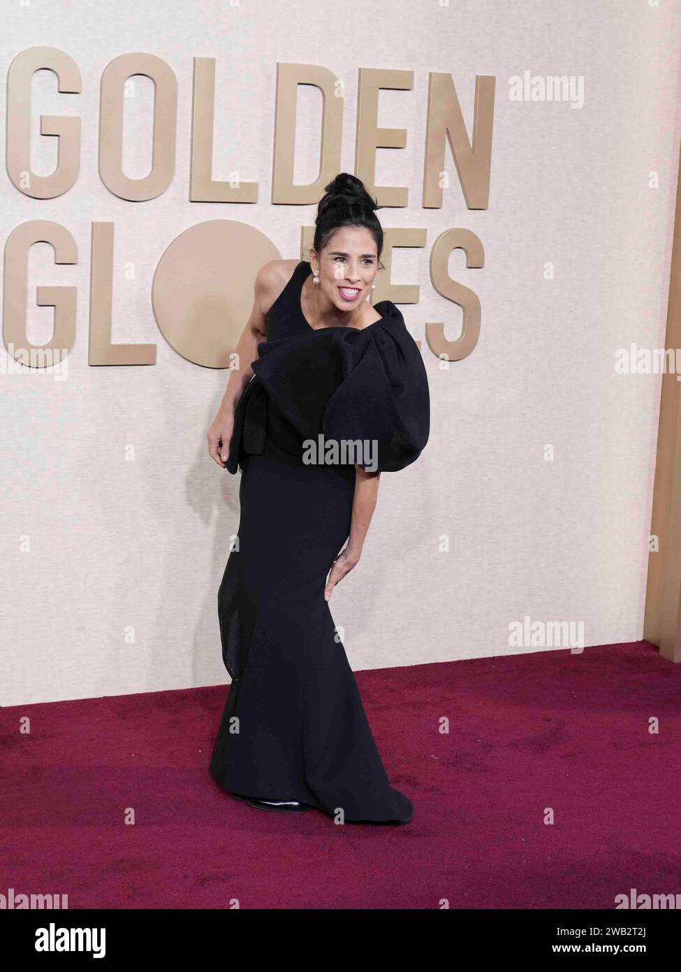 Los Angeles, USA. 07th Jan, 2024. Sarah Silverman attends the arrivals ...