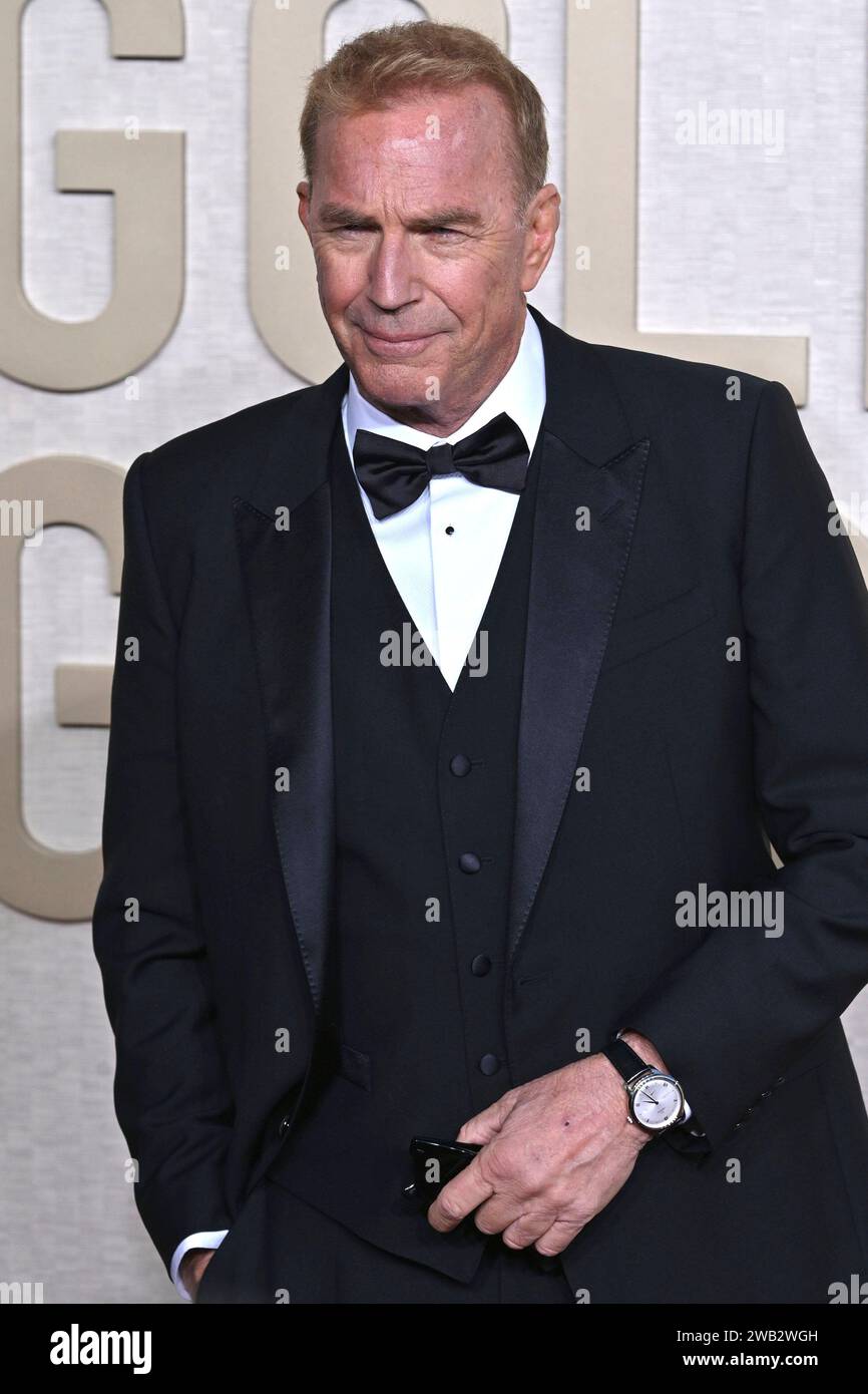 Kevin Costner bei der Verleihung der 81. Golden Globe Awards im Beverly ...