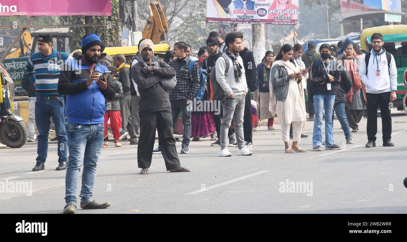 Patna, India. 02nd Jan, 2024. PATNA, INDIA - JANUARY 2: Passengers ...