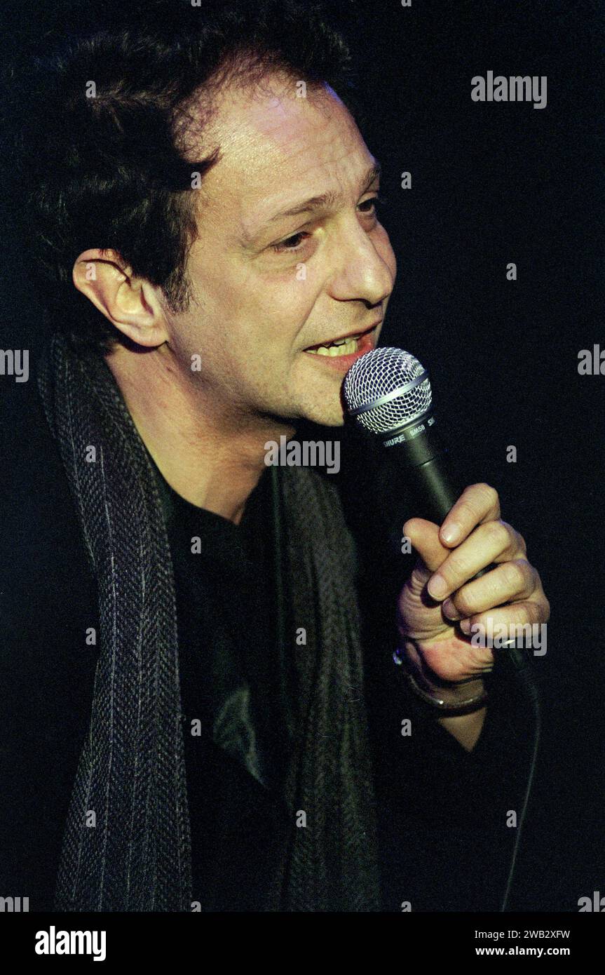 Arcene (BG) Italy 1998-03-05 : Sergio Caputo, Italian singer, during ...
