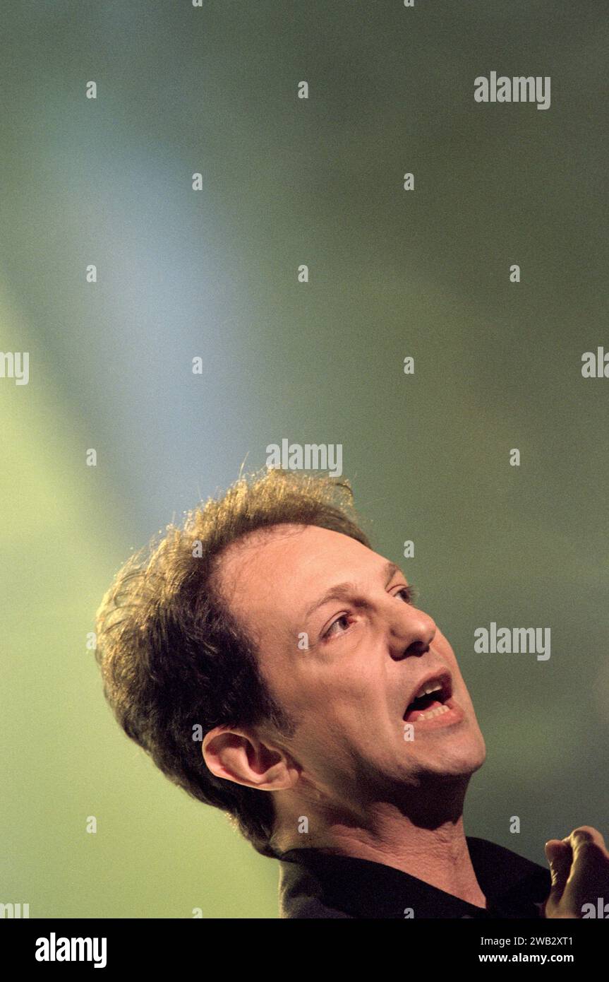 Sergio caputo immagini 1998 hi-res stock photography and images - Alamy