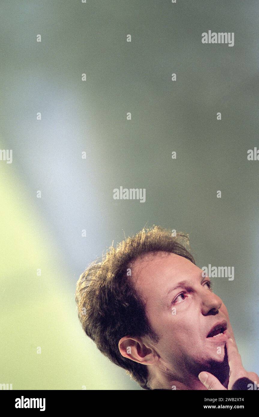 Milan Italy 1998-05-08 : Sergio Caputo, Italian singer, during the ...
