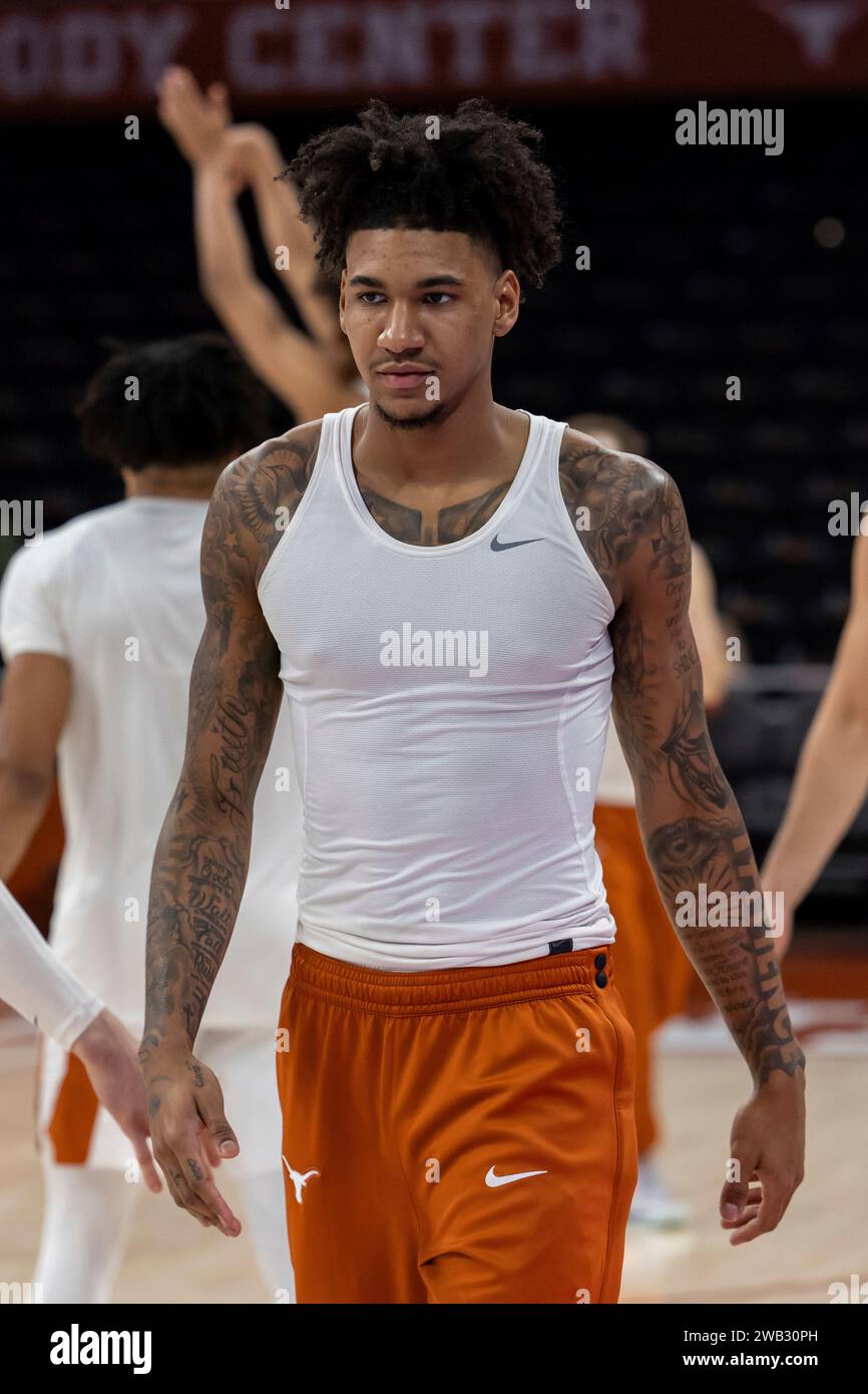 AUSTIN, TX - JANUARY 06: Texas Longhorns forward Dillon Mitchell (23 ...