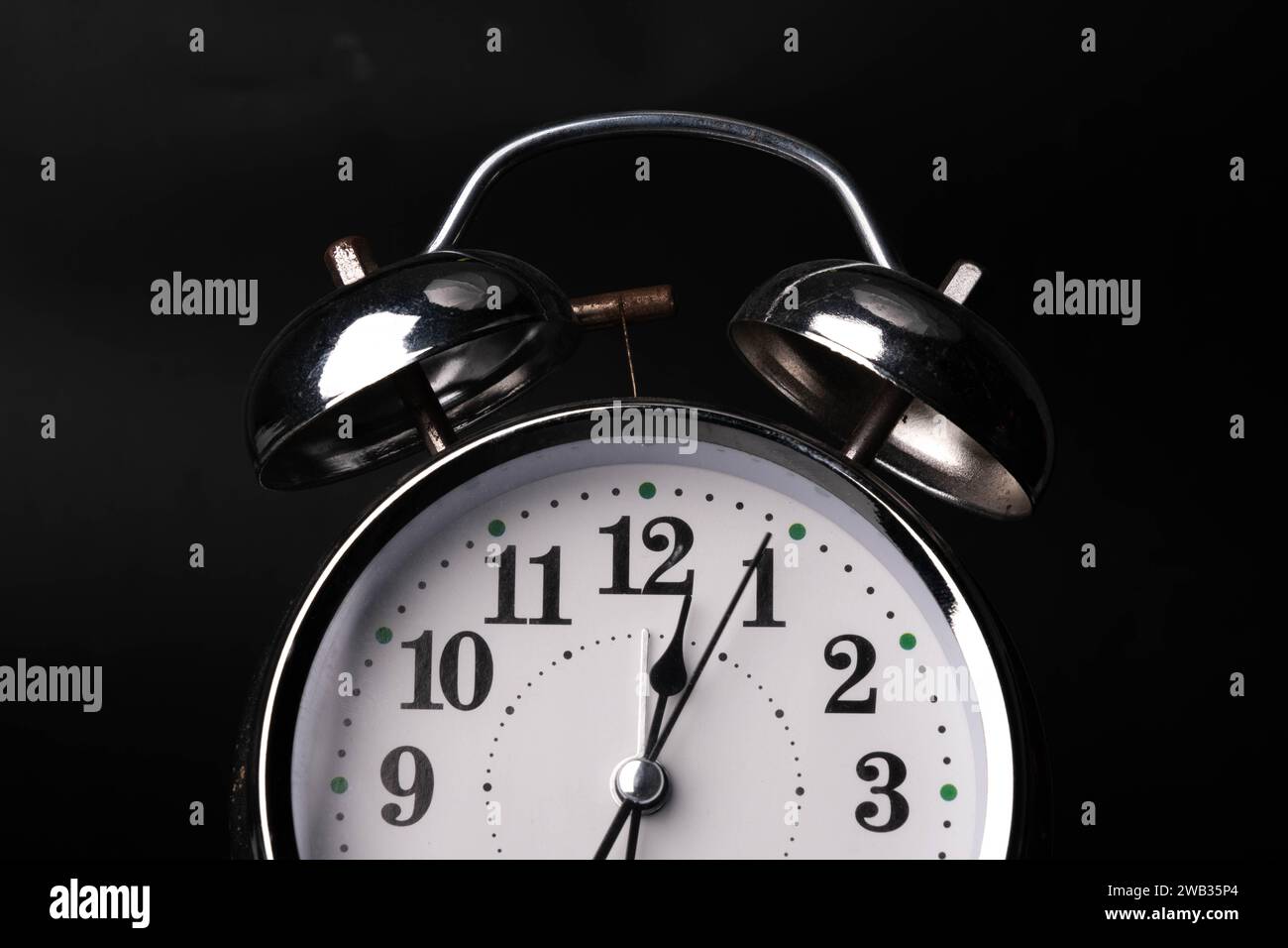 Clock hands moving fast hi-res stock photography and images - Alamy