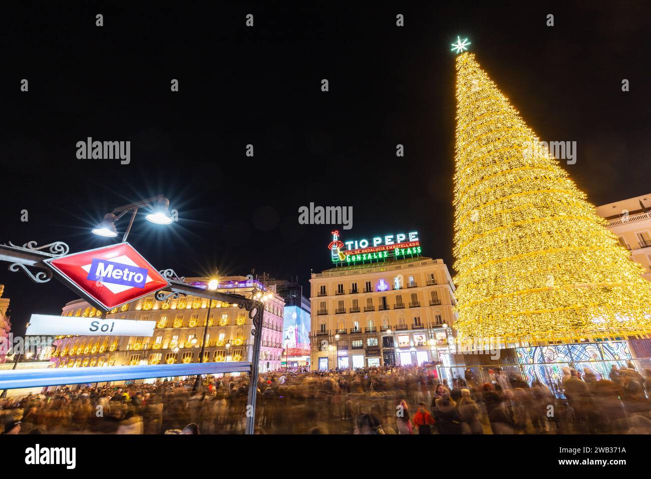 Puerta del Sol in the heart of the Spanish capital Madrid completely ...