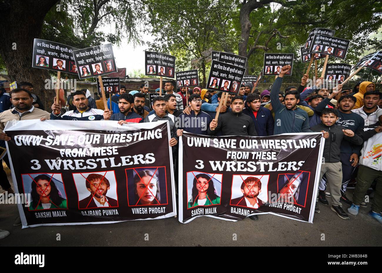 NEW DELHI, INDIA - JANUARY 3: Under 18 Junior Wrestlers protesting for ...