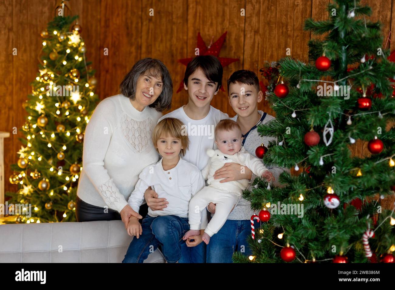 Adorable baby older brother hi-res stock photography and images - Alamy