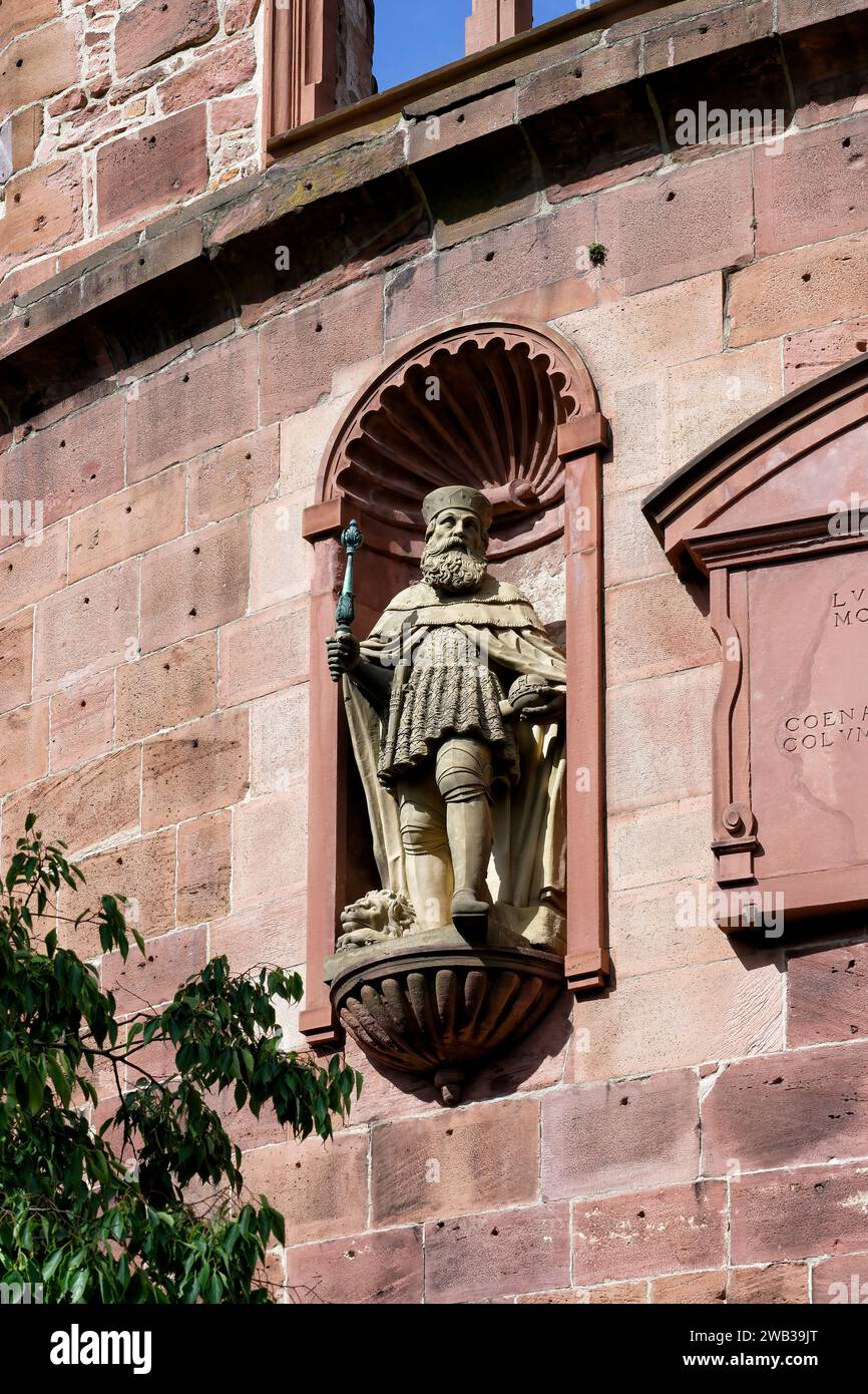 Heidelberg castle, Louis V Count Palatine of the Rhine statue on the ...