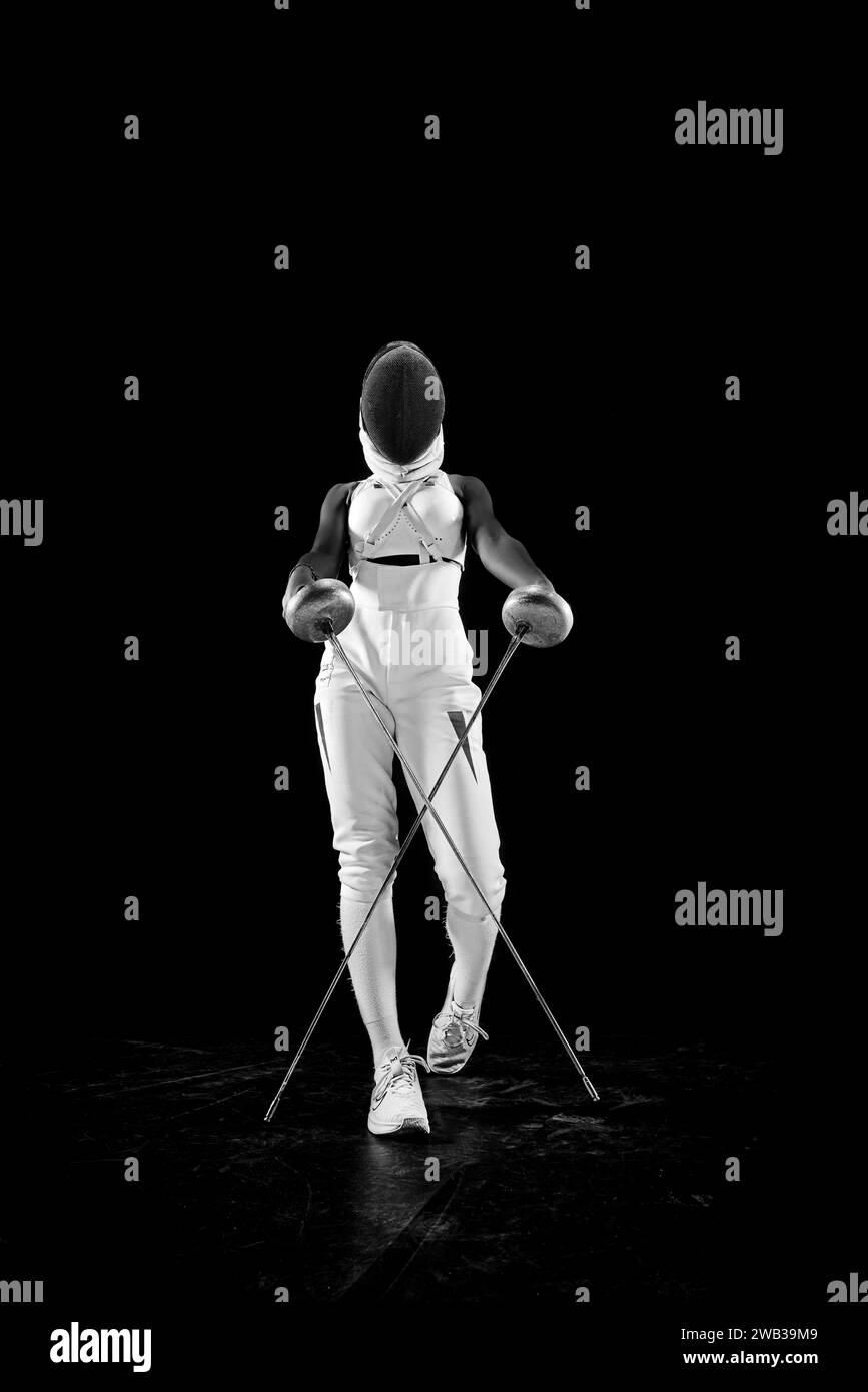 Female fencer in motion hi-res stock photography and images - Alamy