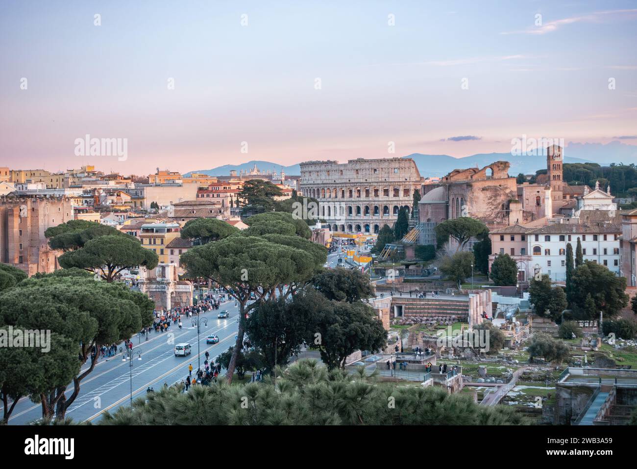 Fori imperiali archaeological site hi-res stock photography and images ...