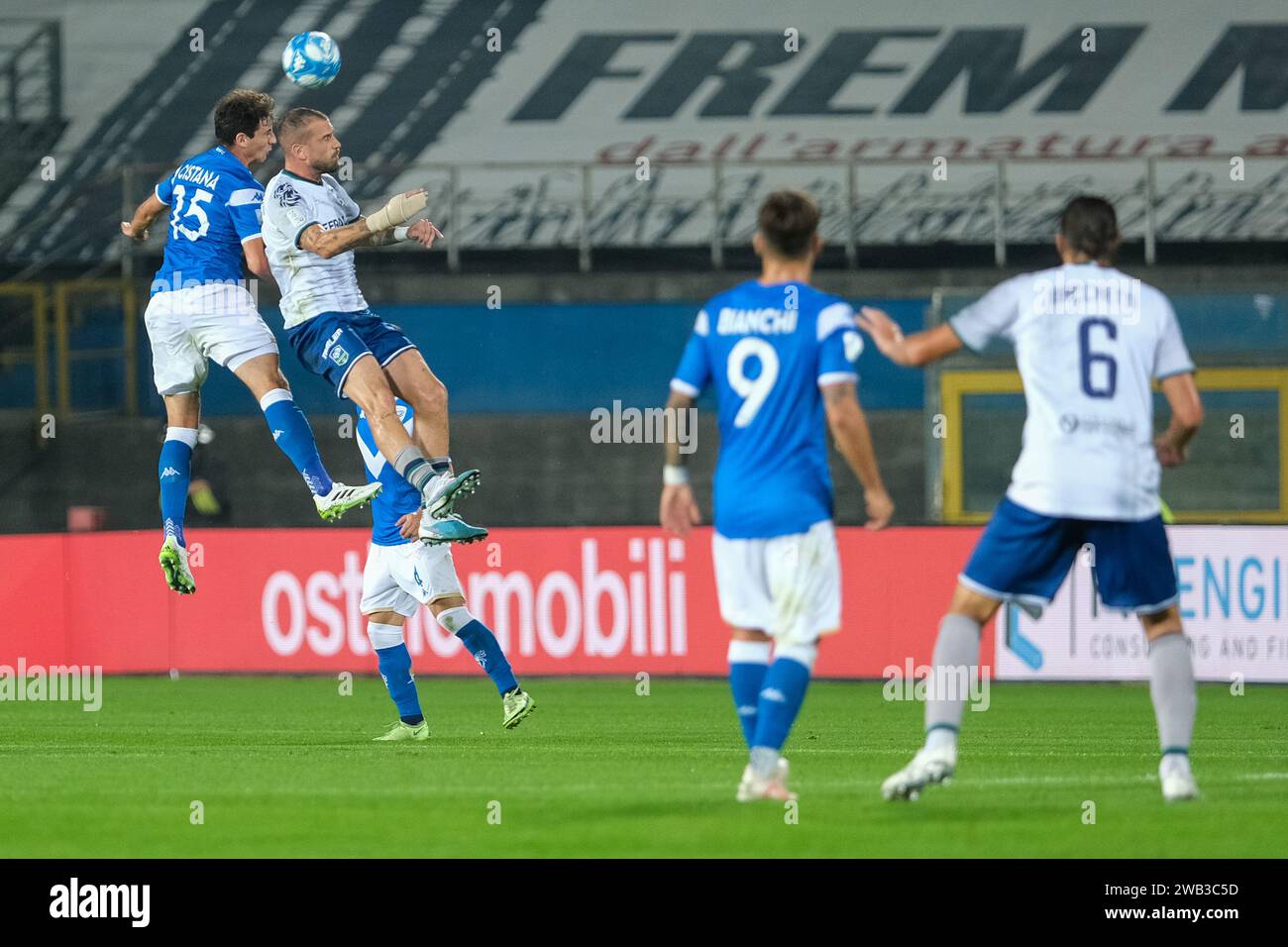 Campeonato de futbol italiano de la serie b hi-res stock photography ...