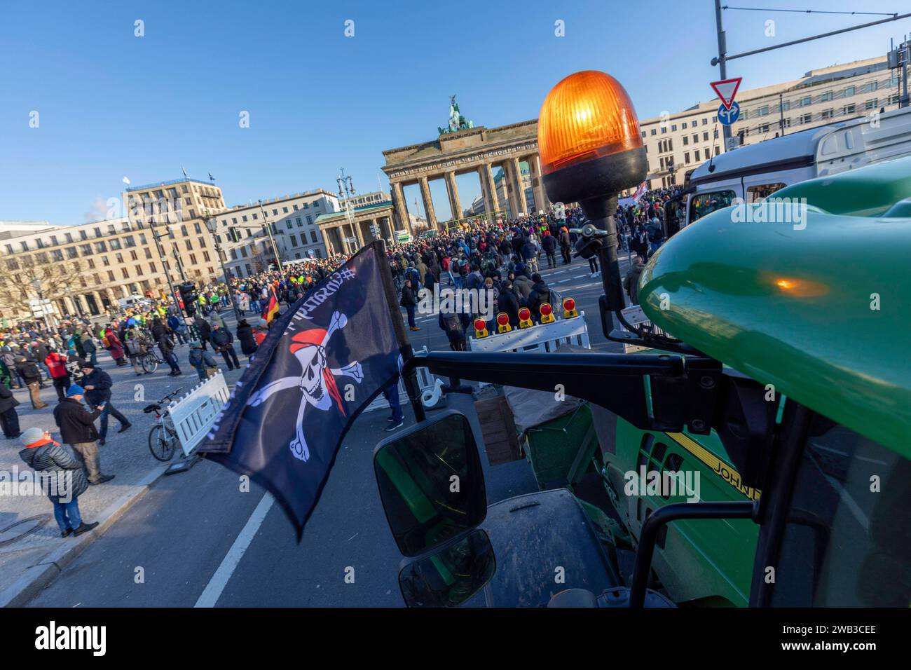 Protest der Bauern gegen geplanten Maßnahmen der Regierung, Am 8 ...