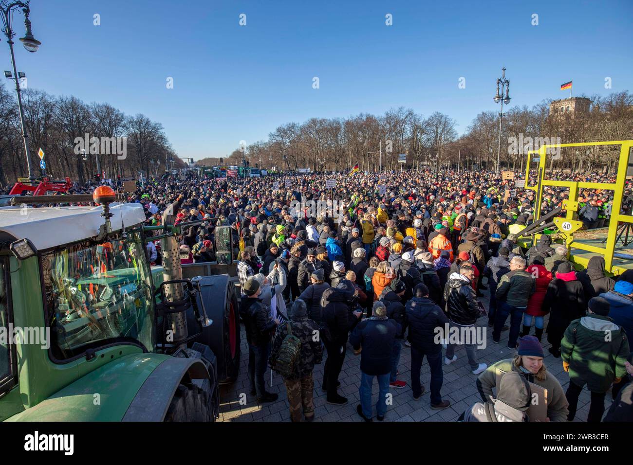 Protest der Bauern gegen geplanten Maßnahmen der Regierung, Am 8 ...