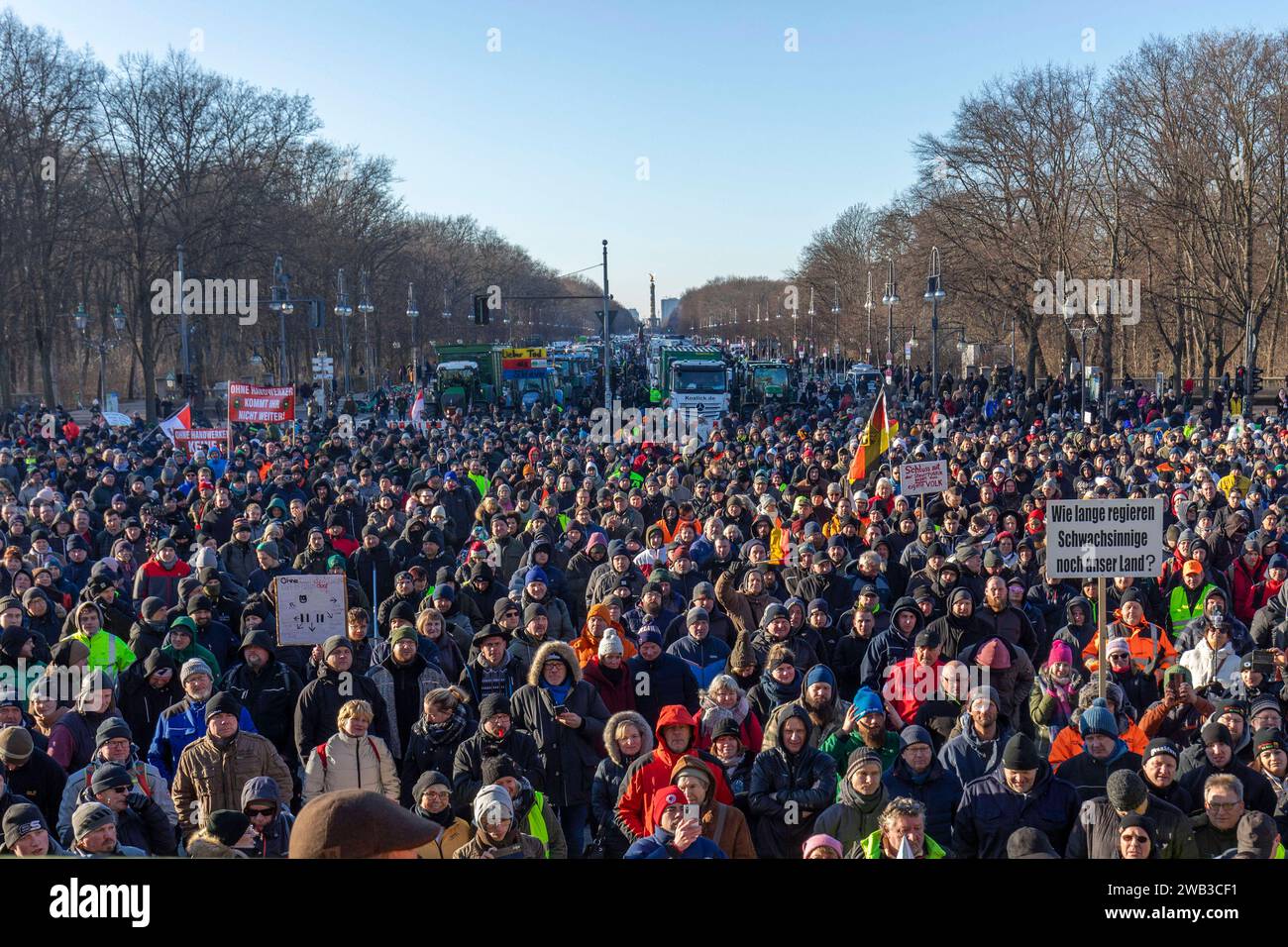 Protest der Bauern gegen geplanten Maßnahmen der Regierung, Am 8 ...