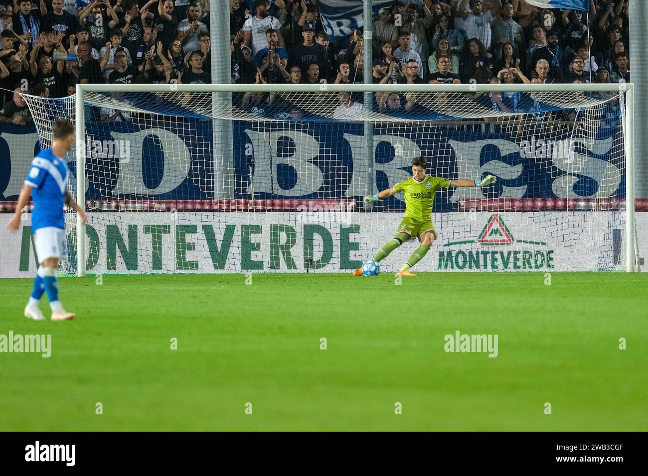 Official serie bkt match ball hi-res stock photography and images - Alamy